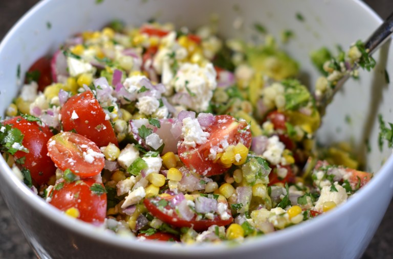 Shucka Corn {grilled corn salad} | Jokes and Snacks